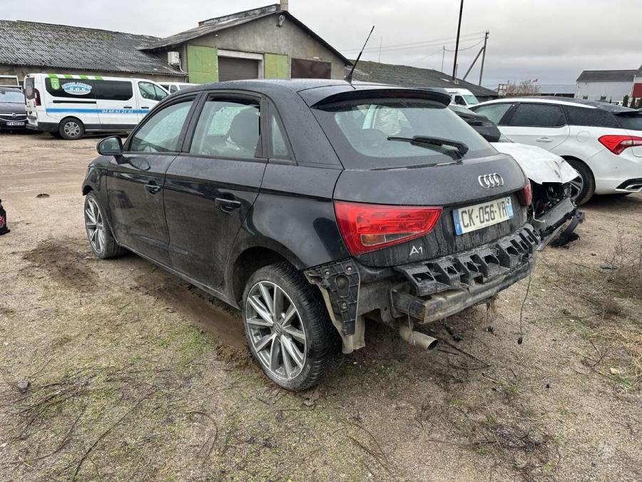Black Audi A1 2012 in Taurage, with an engine capacity of 1.60 L and mileage of 123 thousand km for 1750 €, photo 2 on AUTOMOTO.COM.LV