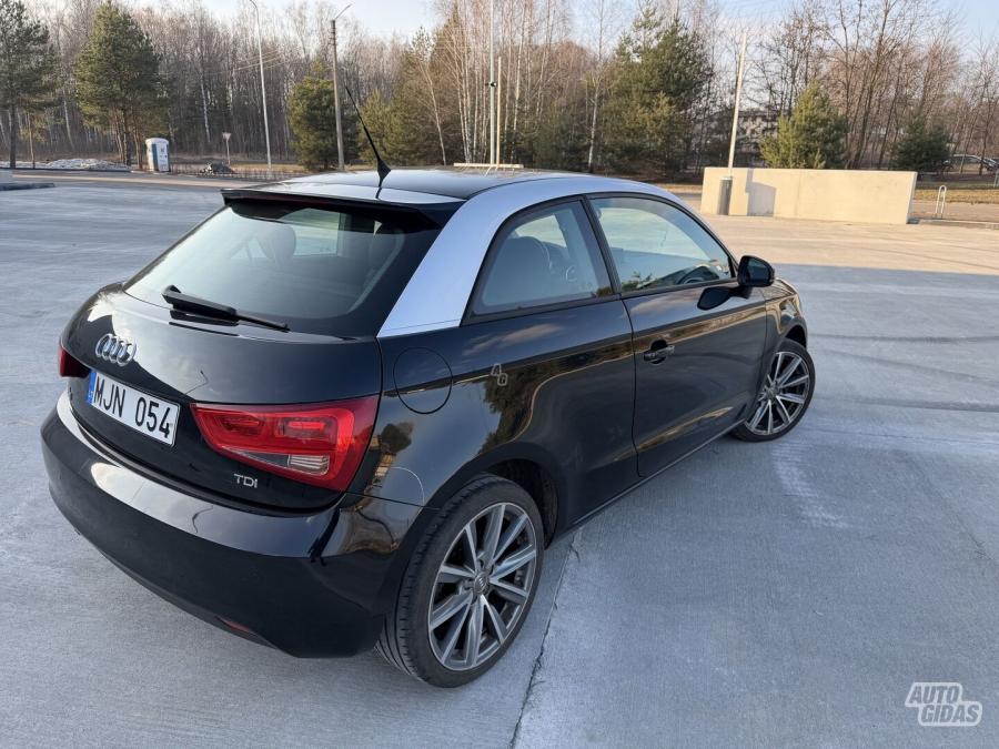 Black Audi A1 2012 in Kaunas, with an engine capacity of 1.60 L and mileage of 170 thousand km for 6490 €, photo 5 on AUTOMOTO.COM.LV