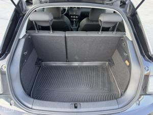 Black Audi A1 2012 in Kaunas, with an engine capacity of 1.60 L and mileage of 170 thousand km for 6090 €, photo 12 on AUTOMOTO.COM.LV