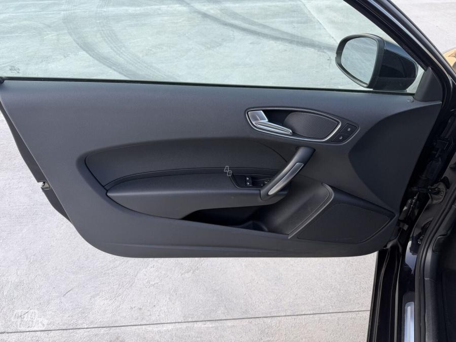 Black Audi A1 2012 in Kaunas, with an engine capacity of 1.60 L and mileage of 170 thousand km for 6090 €, photo 13 on AUTOMOTO.COM.LV