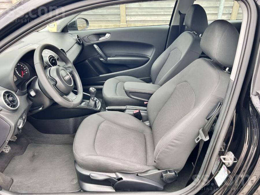 Black Audi A1 2012 in Jelgava, with an engine capacity of 1.60 L and mileage of 126 thousand km for 5399 €, photo 13 on AUTOMOTO.COM.LV