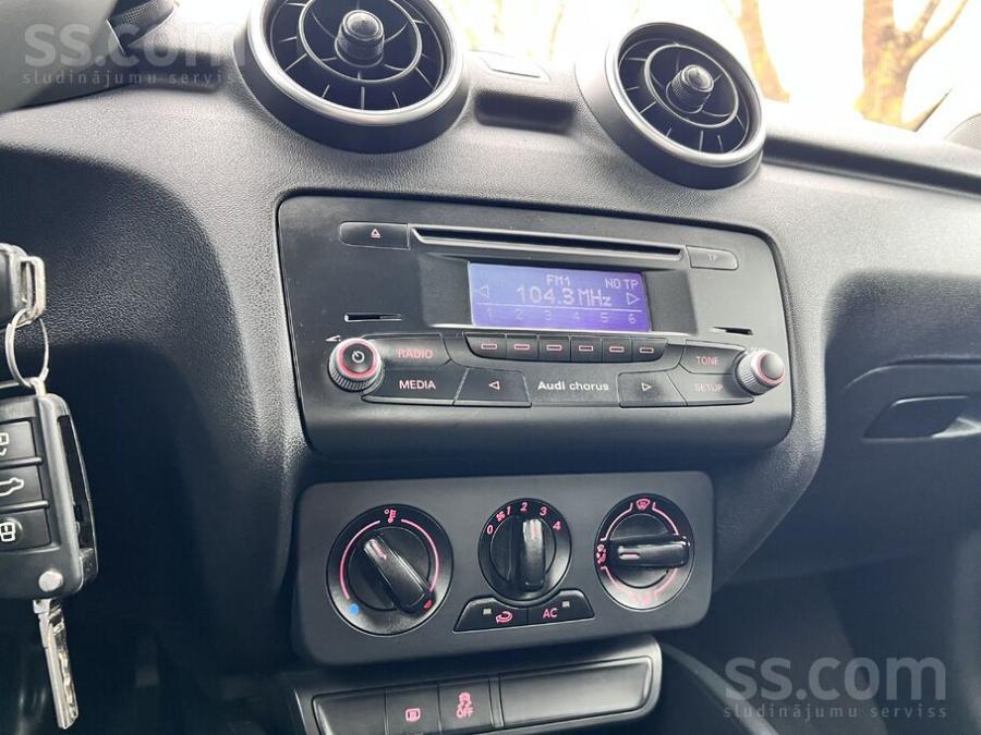 Black Audi A1 2012 in Jelgava, with an engine capacity of 1.60 L and mileage of 126 thousand km for 5399 €, photo 22 on AUTOMOTO.COM.LV