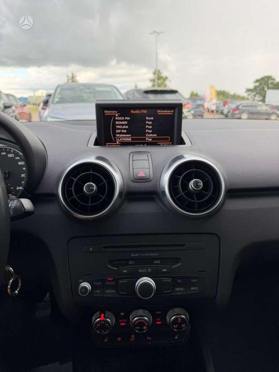 Melns Audi A1 2012 Marijampole, ar dzinēja tilpumu 1.60 L un nobraukumu 245 tūkst. km par 6200 €, foto 27 vietnē AUTOMOTO.COM.LV