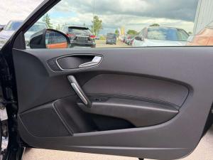 Melns Audi A1 2012 Marijampole, ar dzinēja tilpumu 1.60 L un nobraukumu 245 tūkst. km par 6200 €, foto 31 vietnē AUTOMOTO.COM.LV