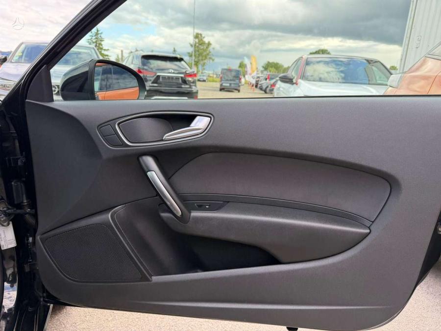 Melns Audi A1 2012 Marijampole, ar dzinēja tilpumu 1.60 L un nobraukumu 245 tūkst. km par 6200 €, foto 31 vietnē AUTOMOTO.COM.LV