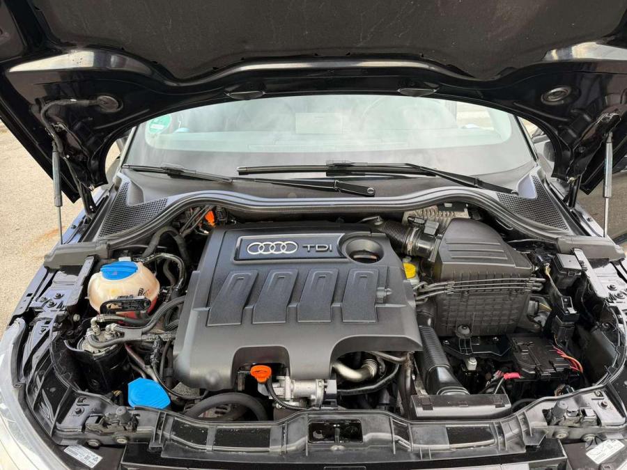 Melns Audi A1 2012 Marijampole, ar dzinēja tilpumu 1.60 L un nobraukumu 245 tūkst. km par 6200 €, foto 35 vietnē AUTOMOTO.COM.LV