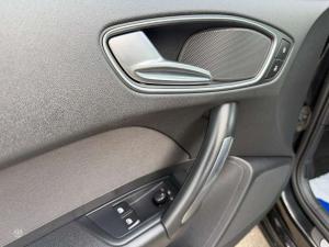 Melns Audi A1 2012 Marijampole, ar dzinēja tilpumu 1.60 L un nobraukumu 245 tūkst. km par 6200 €, foto 36 vietnē AUTOMOTO.COM.LV