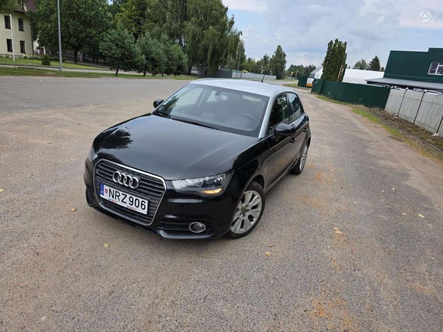 Melns Audi A1 2012 Šakiai, ar dzinēja tilpumu 1.60 L un nobraukumu 259 tūkst. km par 4450 €, foto 1 vietnē AUTOMOTO.COM.LV