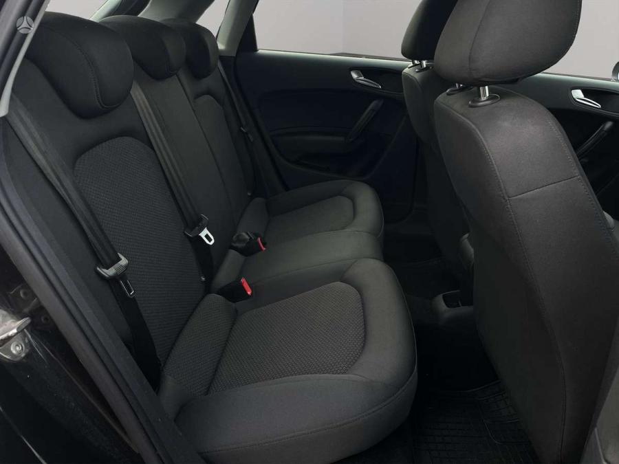 Melns Audi A1 2013 Viļņa, ar dzinēja tilpumu 1.60 L un nobraukumu 202 tūkst. km par 4999 €, foto 9 vietnē AUTOMOTO.COM.LV