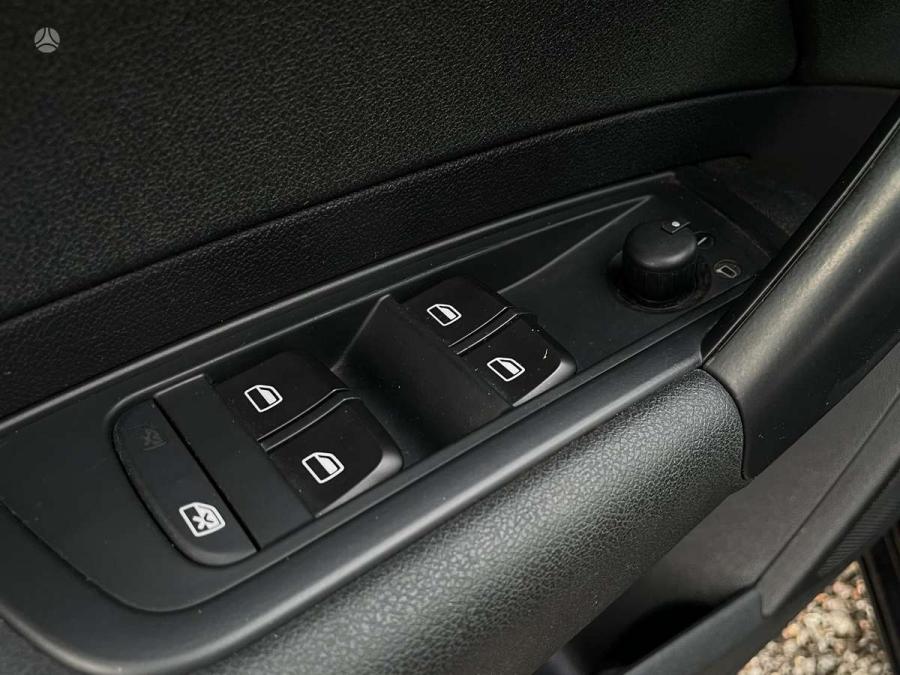 Melns Audi A1 2013 Viļņa, ar dzinēja tilpumu 1.60 L un nobraukumu 202 tūkst. km par 4999 €, foto 11 vietnē AUTOMOTO.COM.LV
