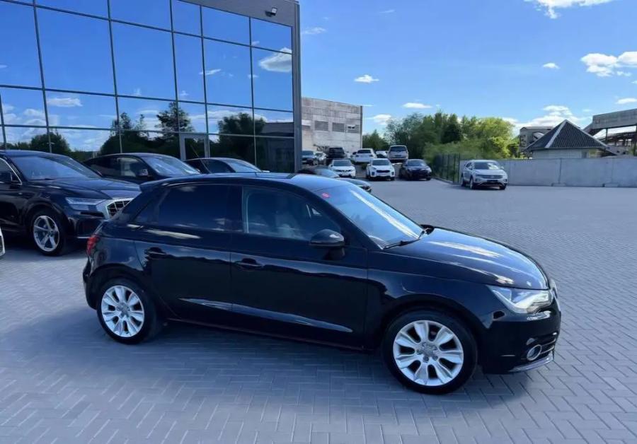 Black Audi A1 2013 in Telschi, with an engine capacity of 1.40 L and mileage of 252 thousand km for 4990 €, photo 6 on AUTOMOTO.COM.LV