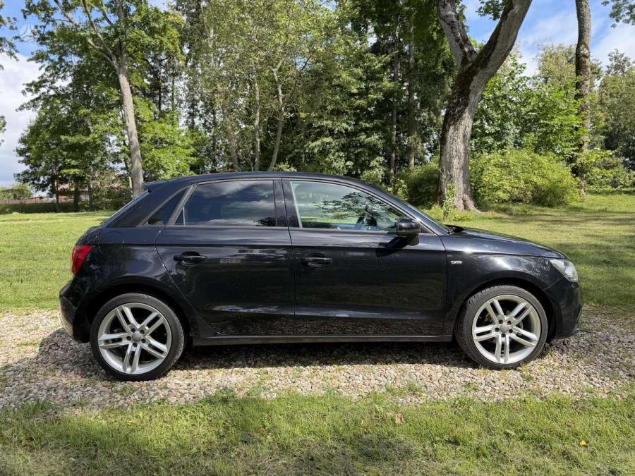 Melns Audi A1 2013 Elektrėnai, ar dzinēja tilpumu 1.60 L un nobraukumu 240 tūkst. km par 5990 €, foto 4 vietnē AUTOMOTO.COM.LV