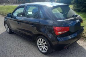 Melns Audi A1 2013 Panevēža, ar dzinēja tilpumu 1.60 L un nobraukumu 250 tūkst. km par 4050 €, foto 5 vietnē AUTOMOTO.COM.LV