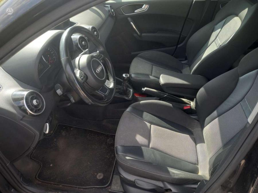 Melns Audi A1 2013 Panevēža, ar dzinēja tilpumu 1.60 L un nobraukumu 250 tūkst. km par 4050 €, foto 7 vietnē AUTOMOTO.COM.LV