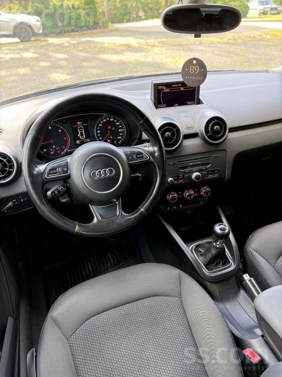 Melns Audi A1 2013 Gulbene, ar dzinēja tilpumu 1.60 L un nobraukumu 270 tūkst. km par 5300 €, foto 6 vietnē AUTOMOTO.COM.LV