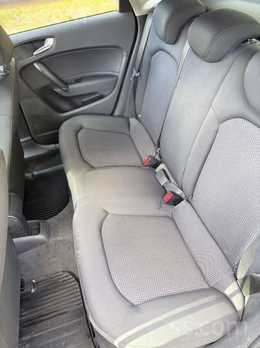 Melns Audi A1 2013 Gulbene, ar dzinēja tilpumu 1.60 L un nobraukumu 270 tūkst. km par 5300 €, foto 8 vietnē AUTOMOTO.COM.LV