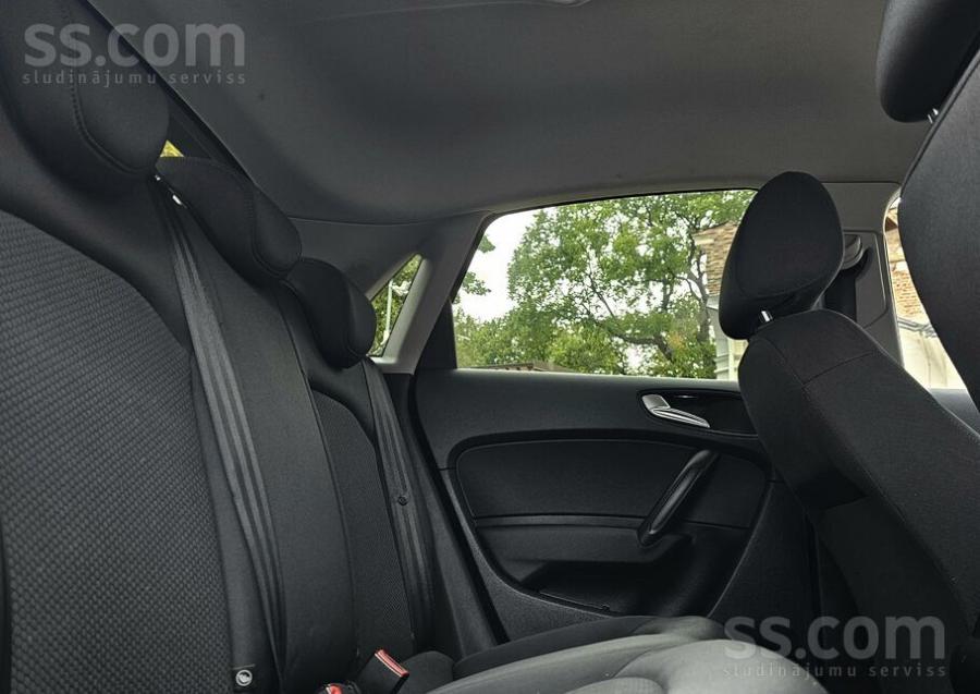 Black Audi A1 2013 in Jelgava, with an engine capacity of 1.60 L and mileage of 183 thousand km for 6900 €, photo 15 on AUTOMOTO.COM.LV