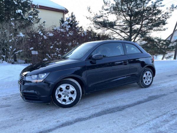 Black Audi A1 2014 in Vilnius, with an engine capacity of 1.60 L and mileage of 210 thousand km for 3450 €, photo 2 on AUTOMOTO.COM.LV
