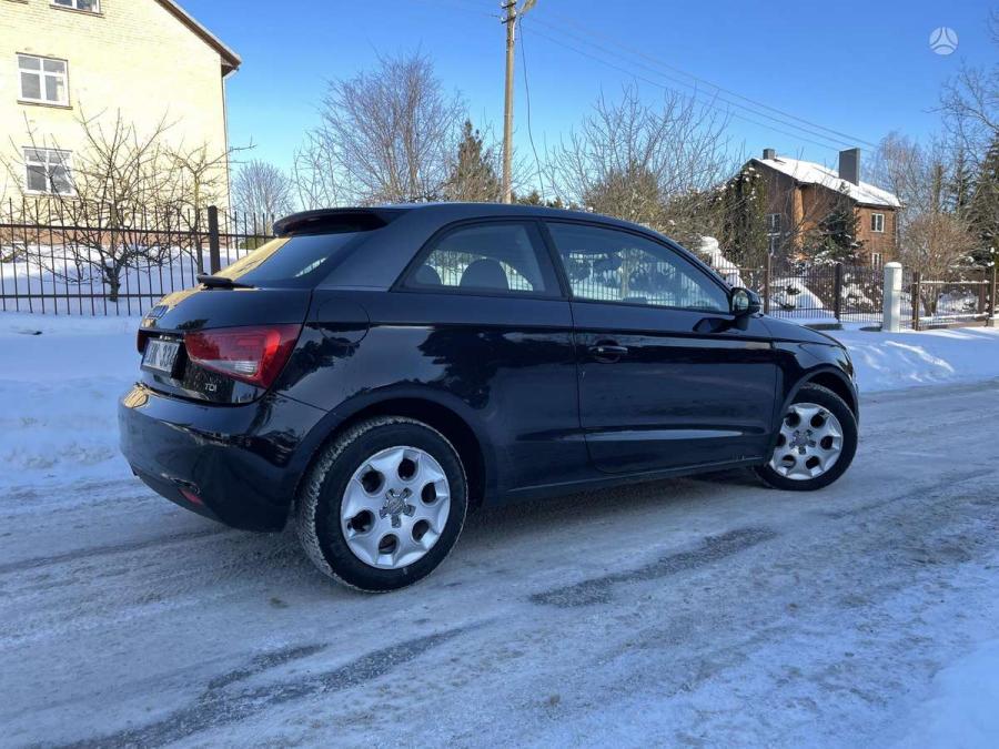 Black Audi A1 2014 in Vilnius, with an engine capacity of 1.60 L and mileage of 210 thousand km for 3450 €, photo 12 on AUTOMOTO.COM.LV