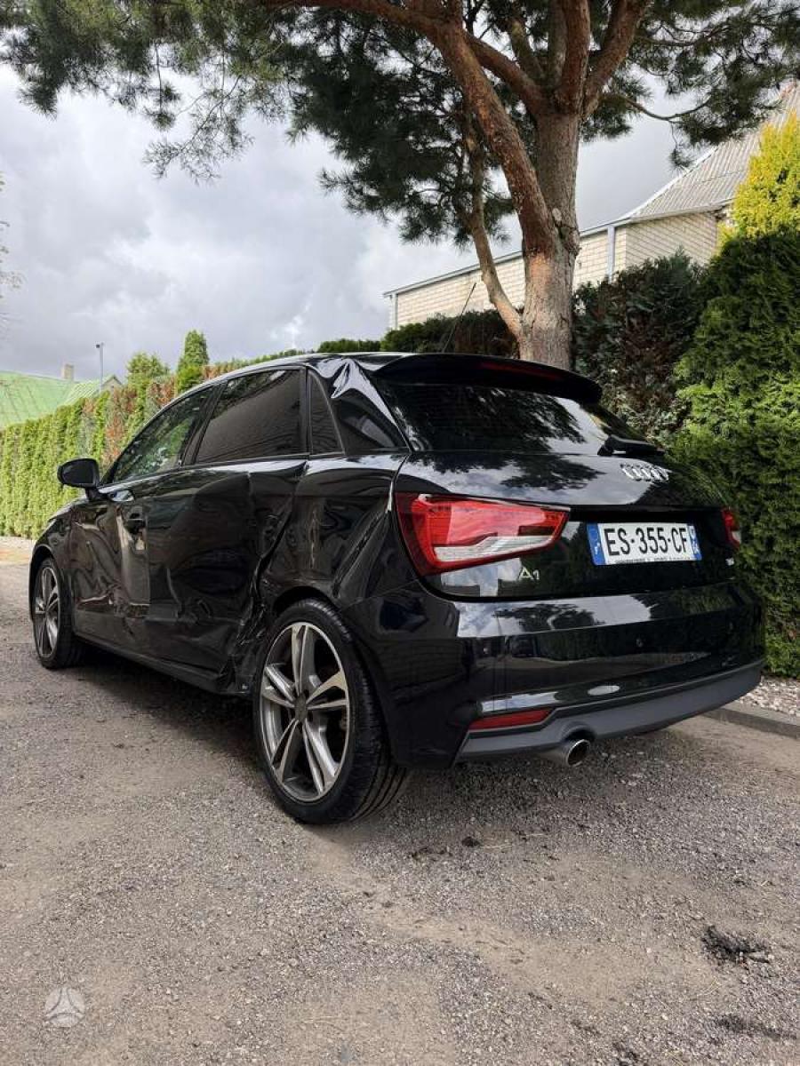 Black Audi A1 2017 in Kaunas, with an engine capacity of 1.40 L and mileage of 105 thousand km for 5400 €, photo 5 on AUTOMOTO.COM.LV