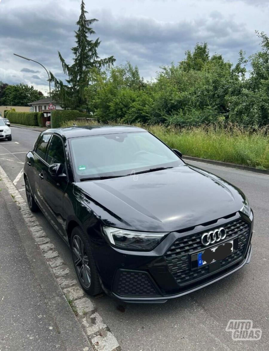 Black Audi A1 2019 in Jonava, with an engine capacity of 1.50 L and mileage of 104 thousand km for 19000 €, photo 3 on AUTOMOTO.COM.LV