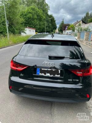 Black Audi A1 2019 in Jonava, with an engine capacity of 1.50 L and mileage of 104 thousand km for 19000 €, photo 5 on AUTOMOTO.COM.LV