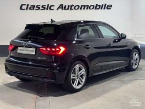 Black Audi A1 2023 in Kaunas, with an engine capacity of 1.50 L and mileage of 99 thousand km for 23327 €, photo 2 on AUTOMOTO.COM.LV