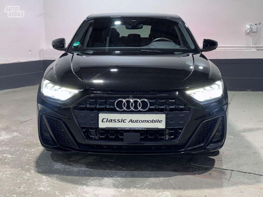 Black Audi A1 2023 in Kaunas, with an engine capacity of 1.50 L and mileage of 99 thousand km for 23327 €, photo 11 on AUTOMOTO.COM.LV