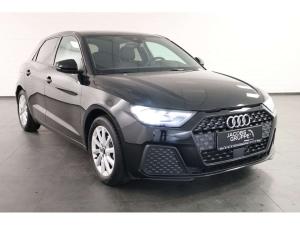 Black Audi A1 2024 in Kaunas, with an engine capacity of 1.00 L and mileage of 13 thousand km for 24336 €, photo 3 on AUTOMOTO.COM.LV