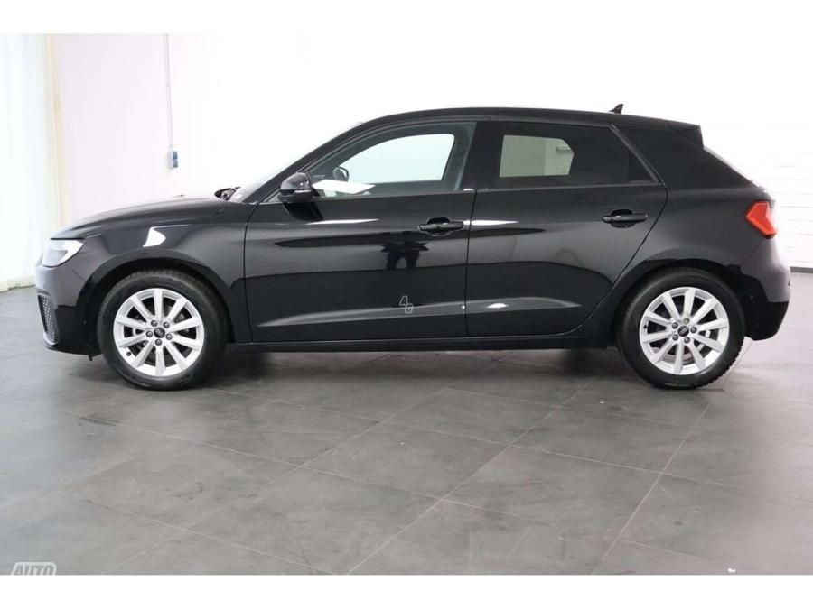 Black Audi A1 2024 in Kaunas, with an engine capacity of 1.00 L and mileage of 13 thousand km for 24336 €, photo 7 on AUTOMOTO.COM.LV