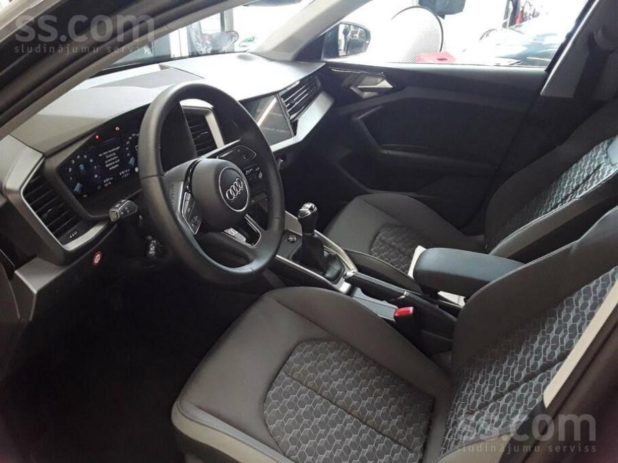 Black Audi A1 2025 in Riga, with an engine capacity of 1.00 L and mileage of 9 thousand km for 25300 €, photo 3 on AUTOMOTO.COM.LV