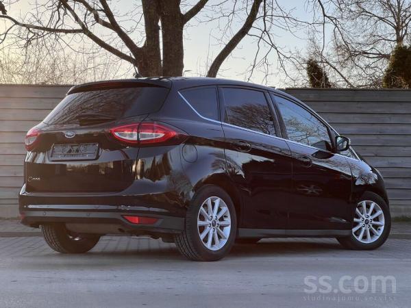 Melns Audi A1 2018 Jelgava, ar dzinēja tilpumu 2.00 L un nobraukumu 225 tūkst. km par 6995 €, foto 5 vietnē AUTOMOTO.COM.LV