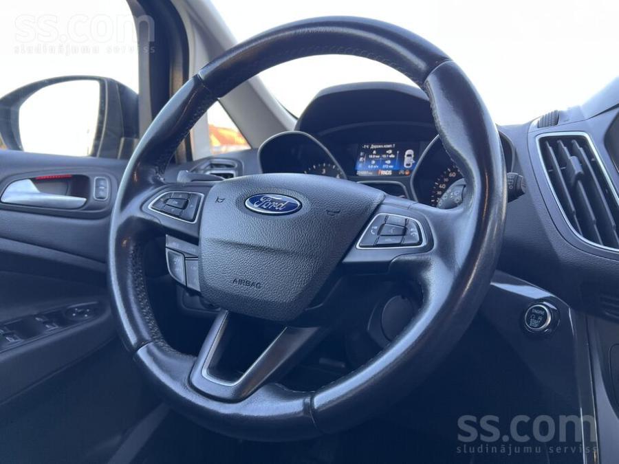 Melns Audi A1 2018 Jelgava, ar dzinēja tilpumu 2.00 L un nobraukumu 225 tūkst. km par 6995 €, foto 16 vietnē AUTOMOTO.COM.LV