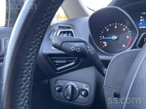 Melns Audi A1 2018 Jelgava, ar dzinēja tilpumu 2.00 L un nobraukumu 225 tūkst. km par 6995 €, foto 19 vietnē AUTOMOTO.COM.LV