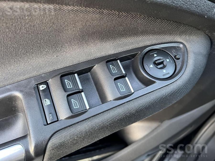 Melns Audi A1 2018 Jelgava, ar dzinēja tilpumu 2.00 L un nobraukumu 225 tūkst. km par 6995 €, foto 29 vietnē AUTOMOTO.COM.LV