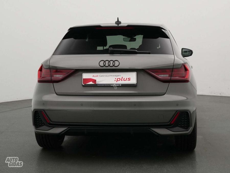 Black Audi A1 2021 in Kaunas, with an engine capacity of 1.50 L and mileage of 26 thousand km for 29289 €, photo 4 on AUTOMOTO.COM.LV