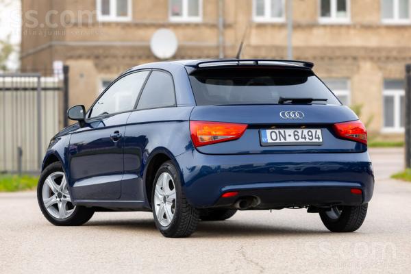 Ауди А1 2010 в Елгава на AUTOMOTO.COM.LV Синий Ауди А1 2010 в Елгава, объемом двигателя 1.60 л и пробегом 213 тыс. км за 4800 €, фото 5 на AUTOMOTO.COM.LV