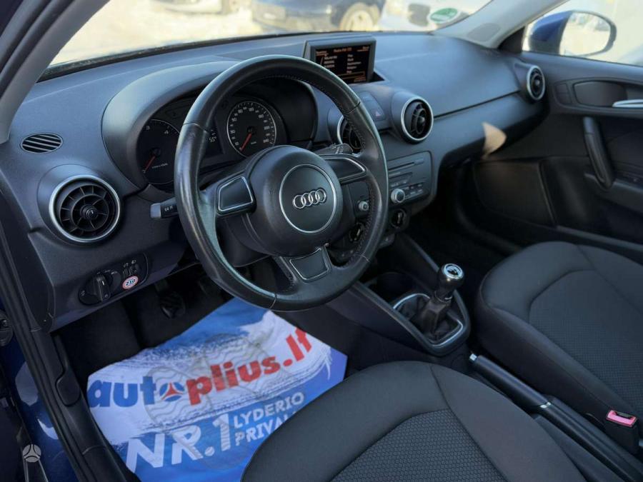 Zils Audi A1 2011 Kretinga, ar dzinēja tilpumu 1.60 L un nobraukumu 233 tūkst. km par 4600 €, foto 12 vietnē AUTOMOTO.COM.LV