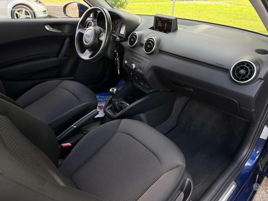 Blue Audi A1 2011 in Kretinga, with an engine capacity of 1.60 L and mileage of 234 thousand km for 4350 €, photo 16 on AUTOMOTO.COM.LV