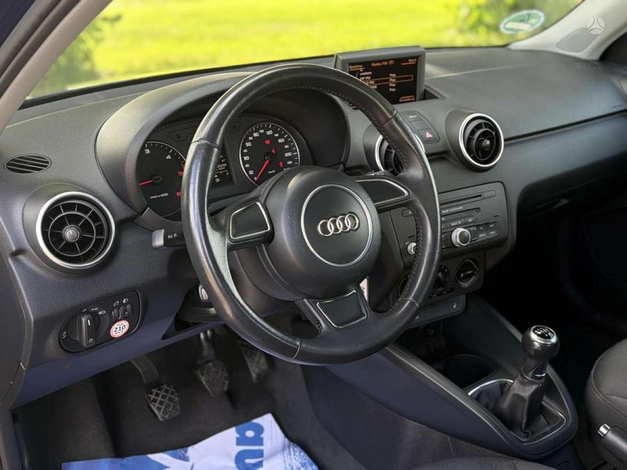Blue Audi A1 2011 in Kretinga, with an engine capacity of 1.60 L and mileage of 234 thousand km for 4350 €, photo 20 on AUTOMOTO.COM.LV