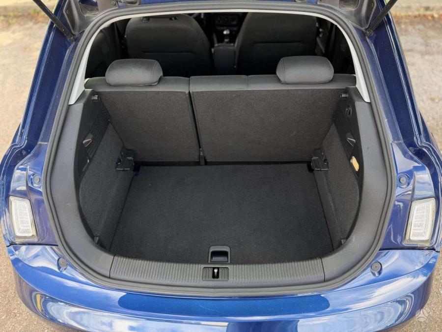 Blue Audi A1 2011 in Kretinga, with an engine capacity of 1.60 L and mileage of 234 thousand km for 4350 €, photo 24 on AUTOMOTO.COM.LV