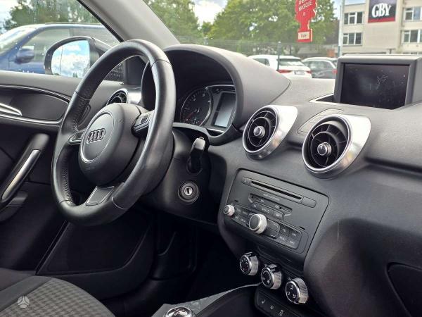 Zils Audi A1 2013 Tauragė, ar dzinēja tilpumu 1.60 L un nobraukumu 214 tūkst. km par 5200 €, foto 10 vietnē AUTOMOTO.COM.LV
