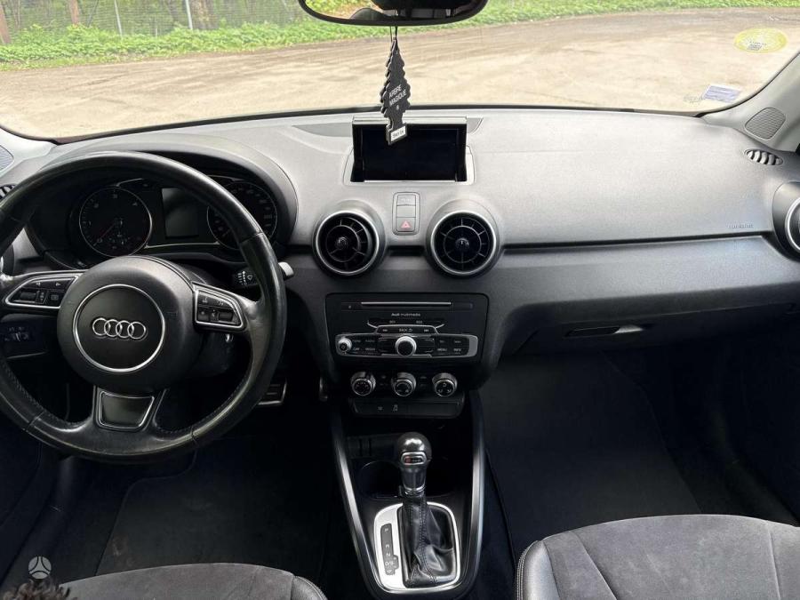 Zils Audi A1 2015 Tauragė, ar dzinēja tilpumu 1.60 L un nobraukumu 209 tūkst. km par 6400 €, foto 14 vietnē AUTOMOTO.COM.LV