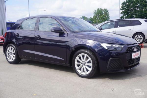 Blue Audi A1 2021 in Kaunas, with an engine capacity of 1.00 L and mileage of 36 thousand km for 23935 €, photo 6 on AUTOMOTO.COM.LV