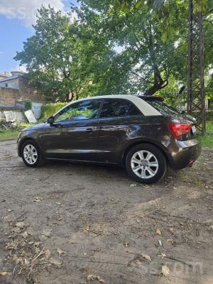 Brown Audi A1 2013 in Riga, with an engine capacity of 1.60 L and mileage of 217 thousand km for 4800 €, photo  on AUTOMOTO.COM.LV