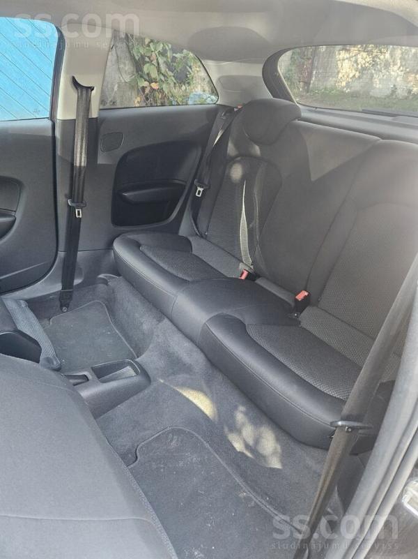 Brūns Audi A1 2013 Rīga, ar dzinēja tilpumu 1.60 L un nobraukumu 217 tūkst. km par 4800 €, foto 10 vietnē AUTOMOTO.COM.LV