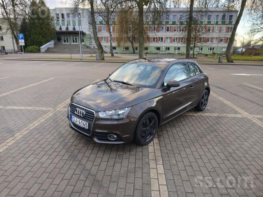 Brown Audi A1 2010 in Riga, with an engine capacity of 1.60 L and mileage of 258 thousand km for 5250 €, photo 1 on AUTOMOTO.COM.LV