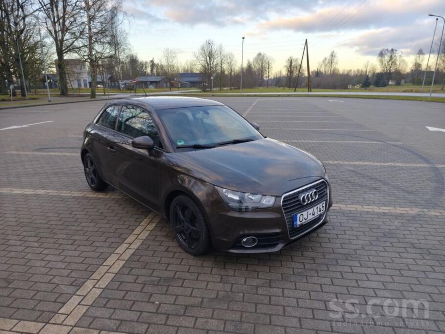 Brown Audi A1 2010 in Riga, with an engine capacity of 1.60 L and mileage of 258 thousand km for 5250 €, photo 2 on AUTOMOTO.COM.LV