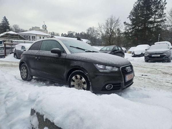 Brown Audi A1 2012 in Vilnius, with an engine capacity of 1.60 L and mileage of 250 thousand km for 4500 €, photo 2 on AUTOMOTO.COM.LV