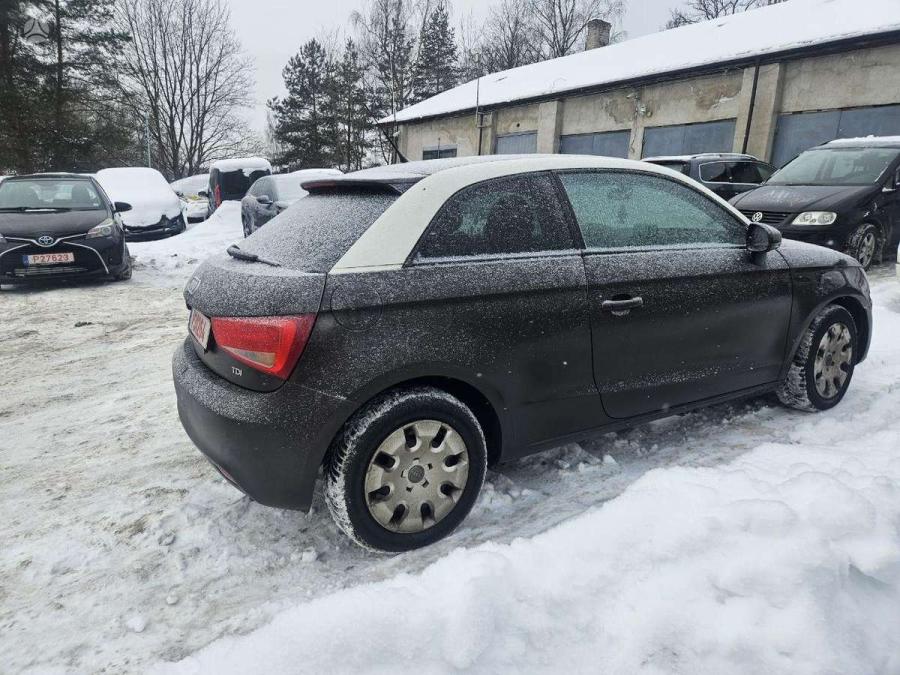 Brūns Audi A1 2012 Viļņa, ar dzinēja tilpumu 1.60 L un nobraukumu 250 tūkst. km par 4500 €, foto 3 vietnē AUTOMOTO.COM.LV